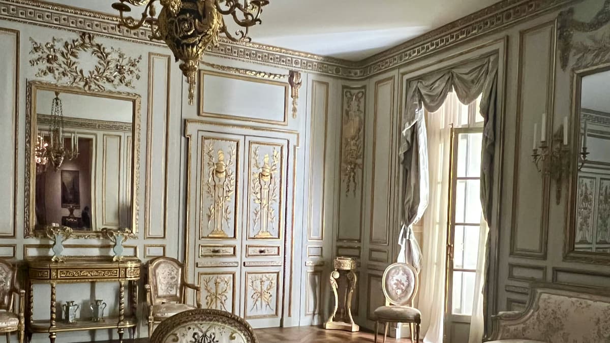 Get the 'Bridgerton' look with these Regency interior design tips ...